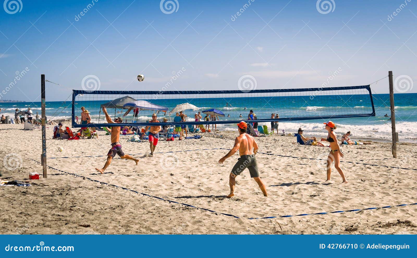 Strand-Volleyball, Del Mar California Redaktionelles Bild - Bild von ...