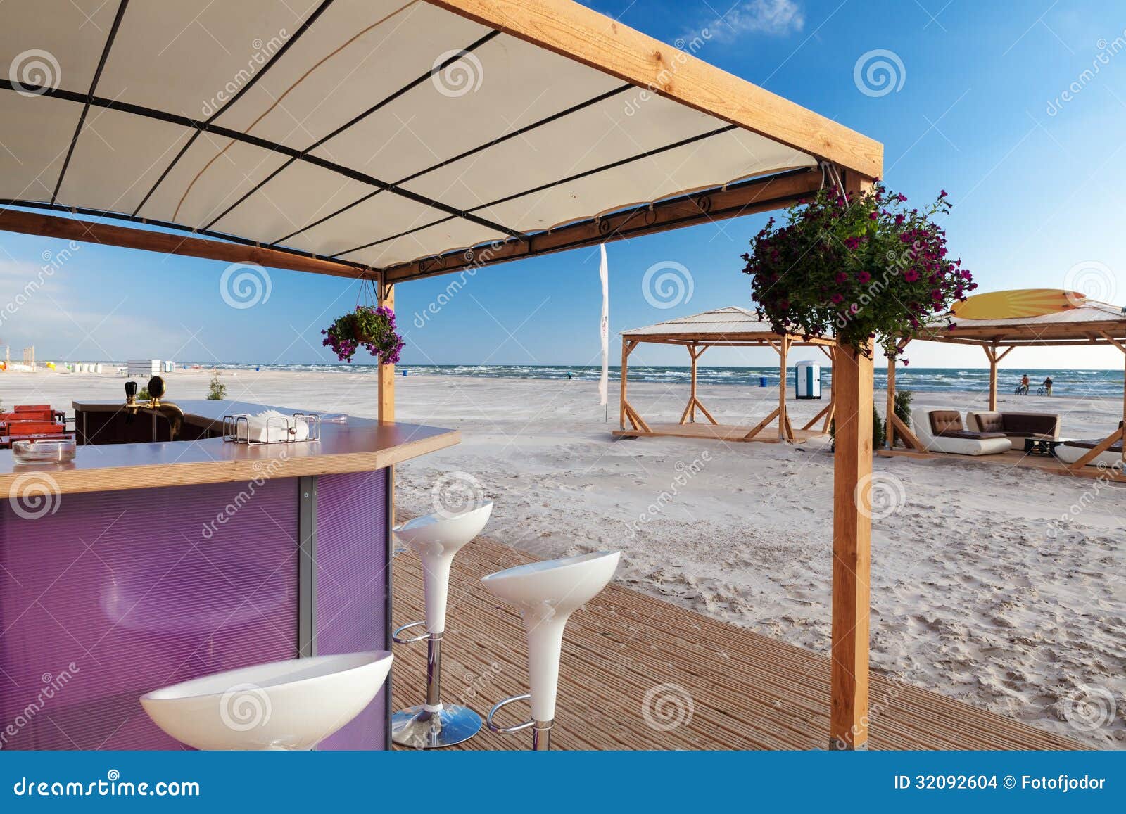 Strandbar stockfoto. Bild von blau, zählwerk, feiertag - 32092604
