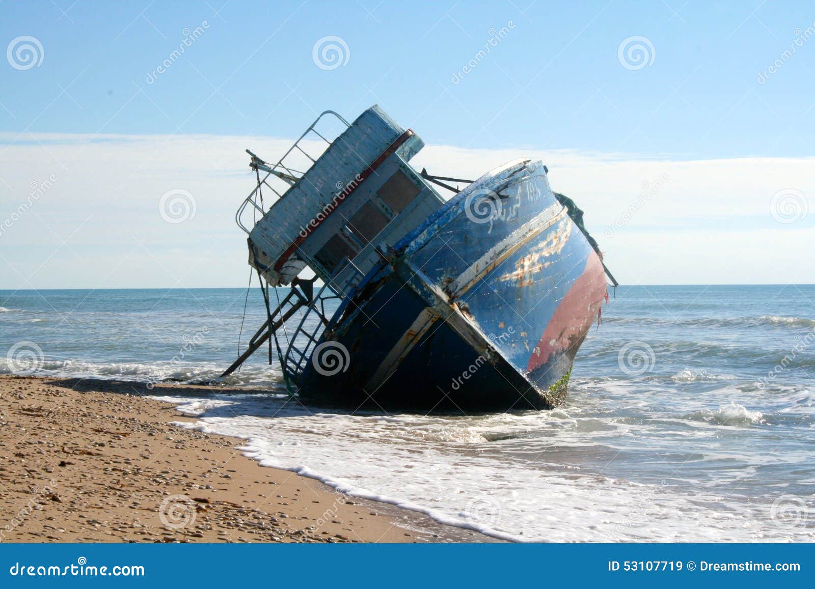 Stranded boat stock image. Image of sand, summer, boat - 53107719
