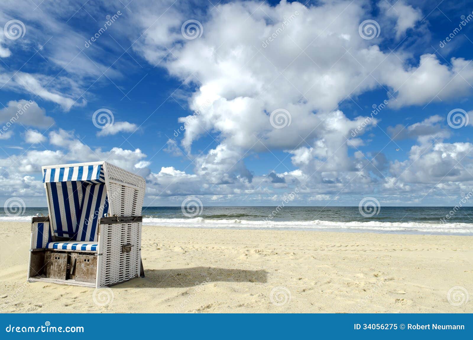 Strandkorb auf Sylt stockbild. Bild von himmel, tourismus - 34056275