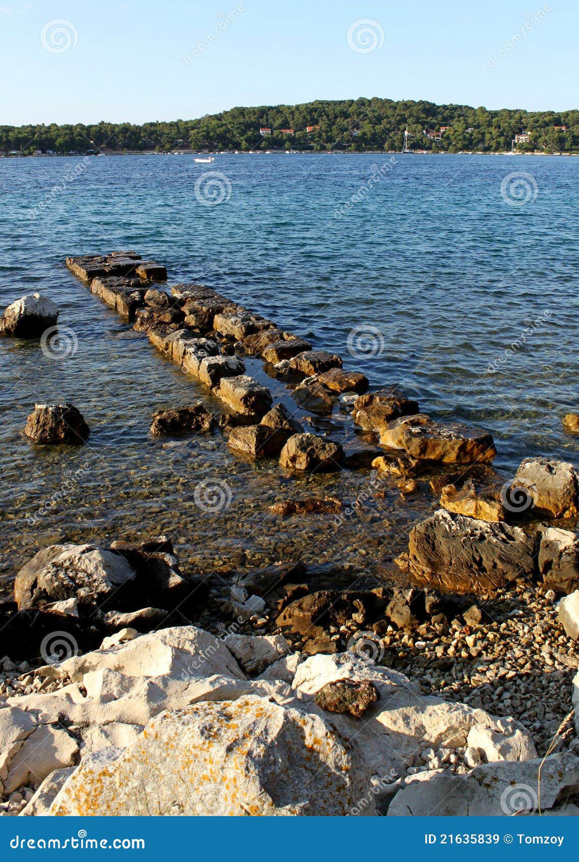 Strange mole stock image. Image of ocean, lake, jetty - 21635839
