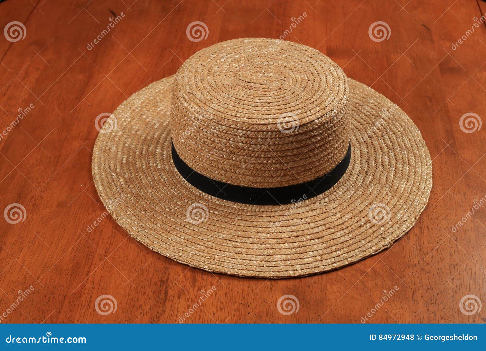 Straw Amish Hat foto de archivo. Imagen de negro, amarse - 84972948