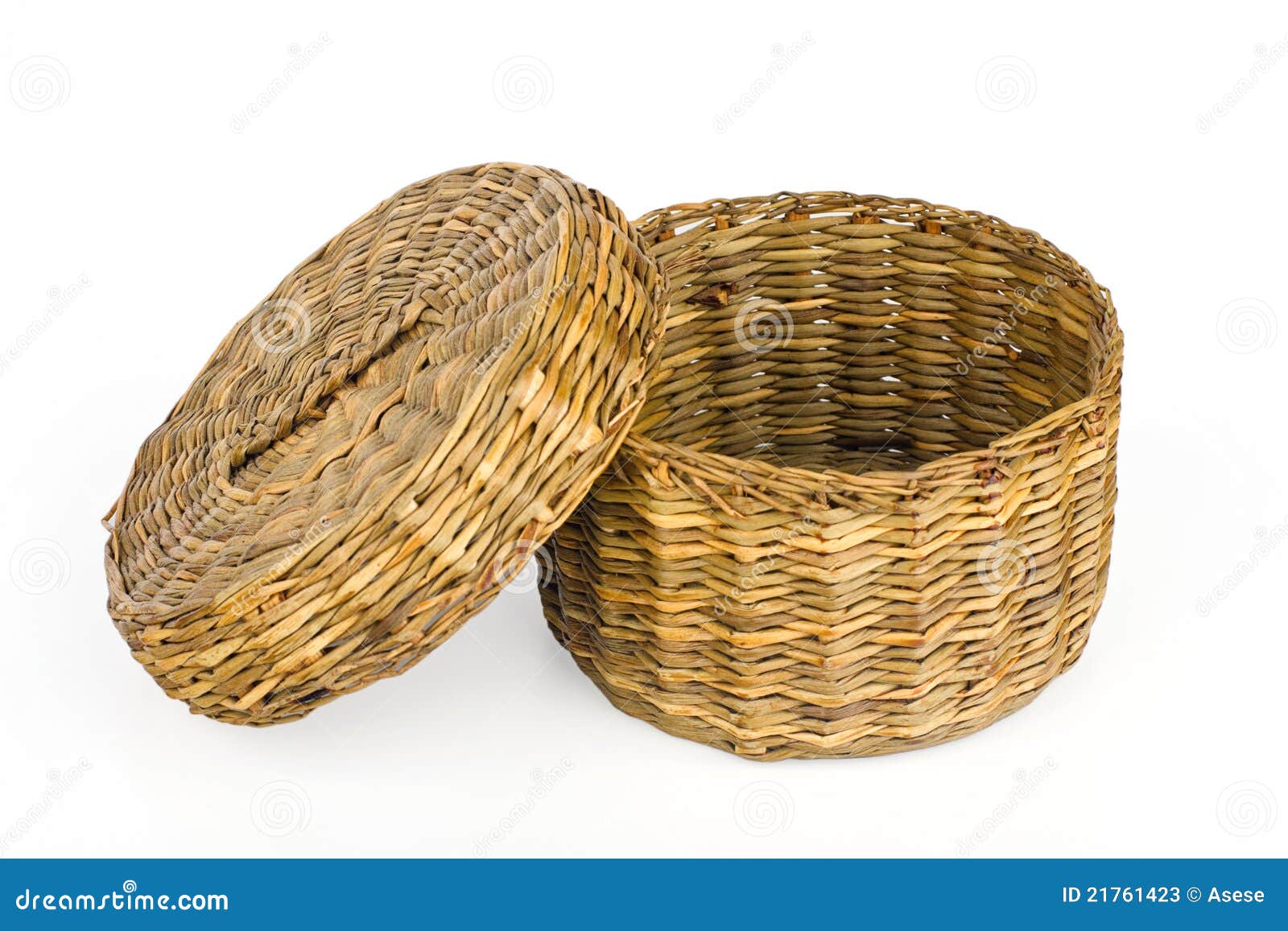 Straw Basket Royalty-Free Stock Photography | CartoonDealer.com #21761423