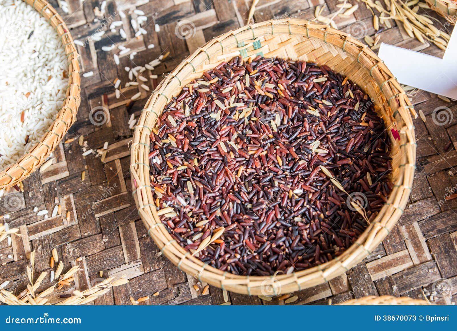 Straw Plate with Long-grain Red Rice Stock Image - Image of fiber ...