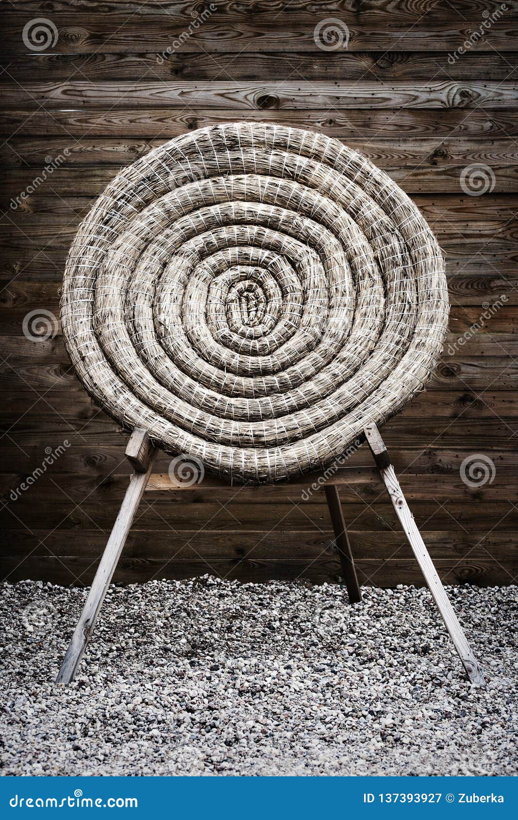 Straw Shield for Shooting stock image. Image of arrow - 137393927