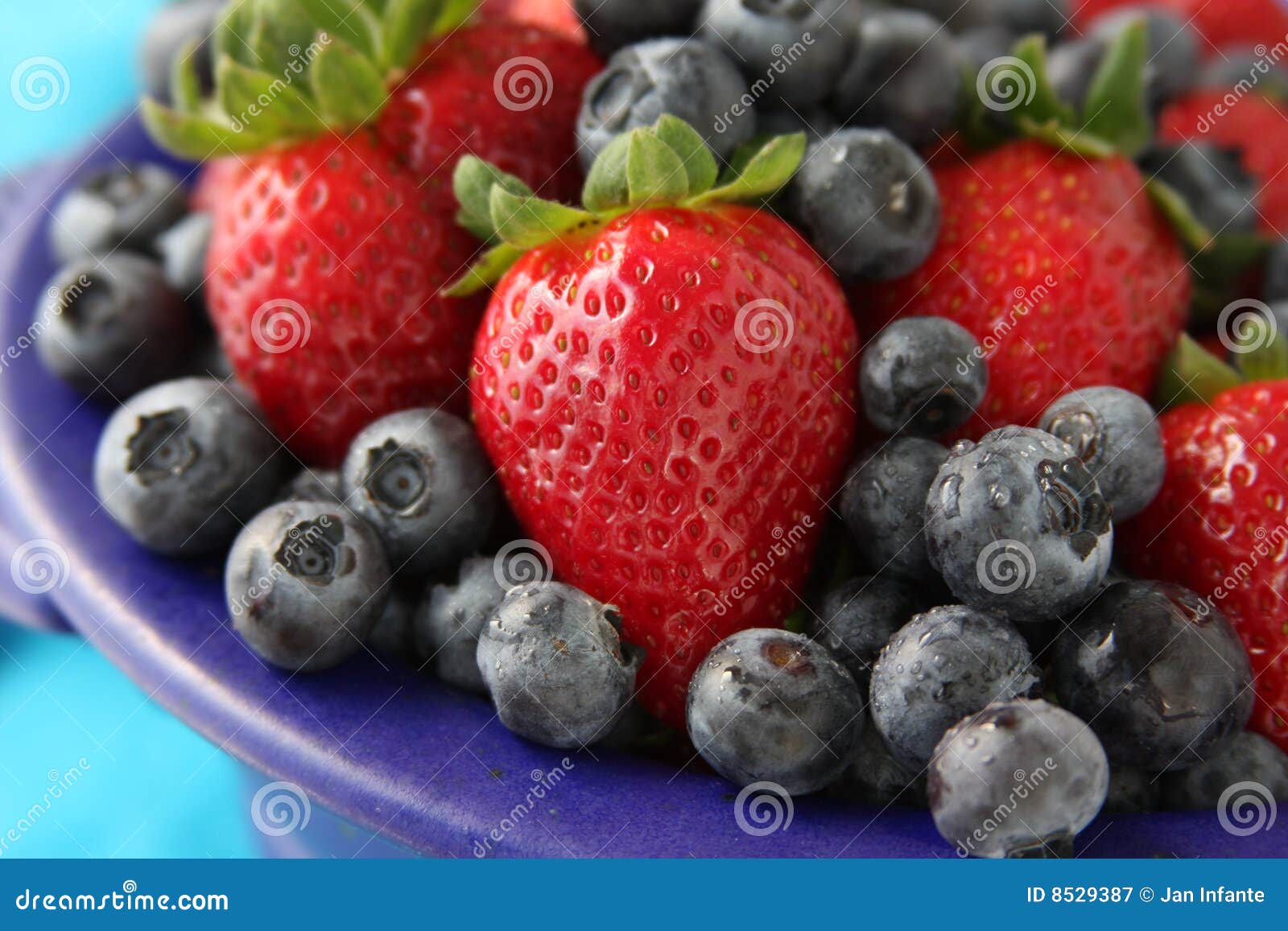 Strawberries and Blueberries in Blue Bowl Stock Image - Image of eating ...