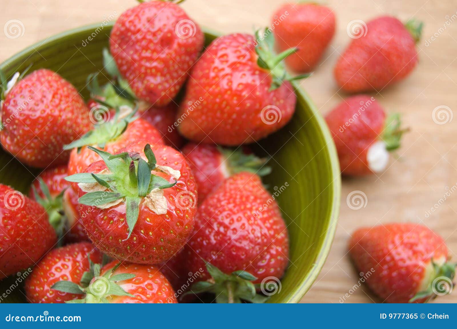 Strawberries in bowl stock image. Image of diet, delicious - 9777365