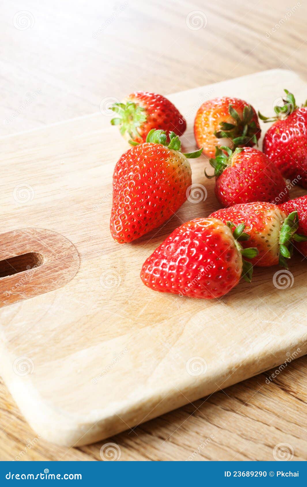 Strawberries on a Chopping Board Stock Photo - Image of delicious ...