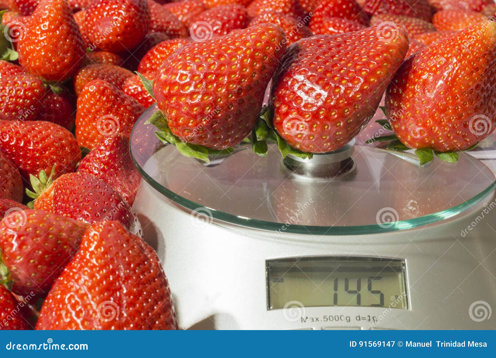 Strawberries on a Digital Scale Stock Image - Image of scale, balance ...