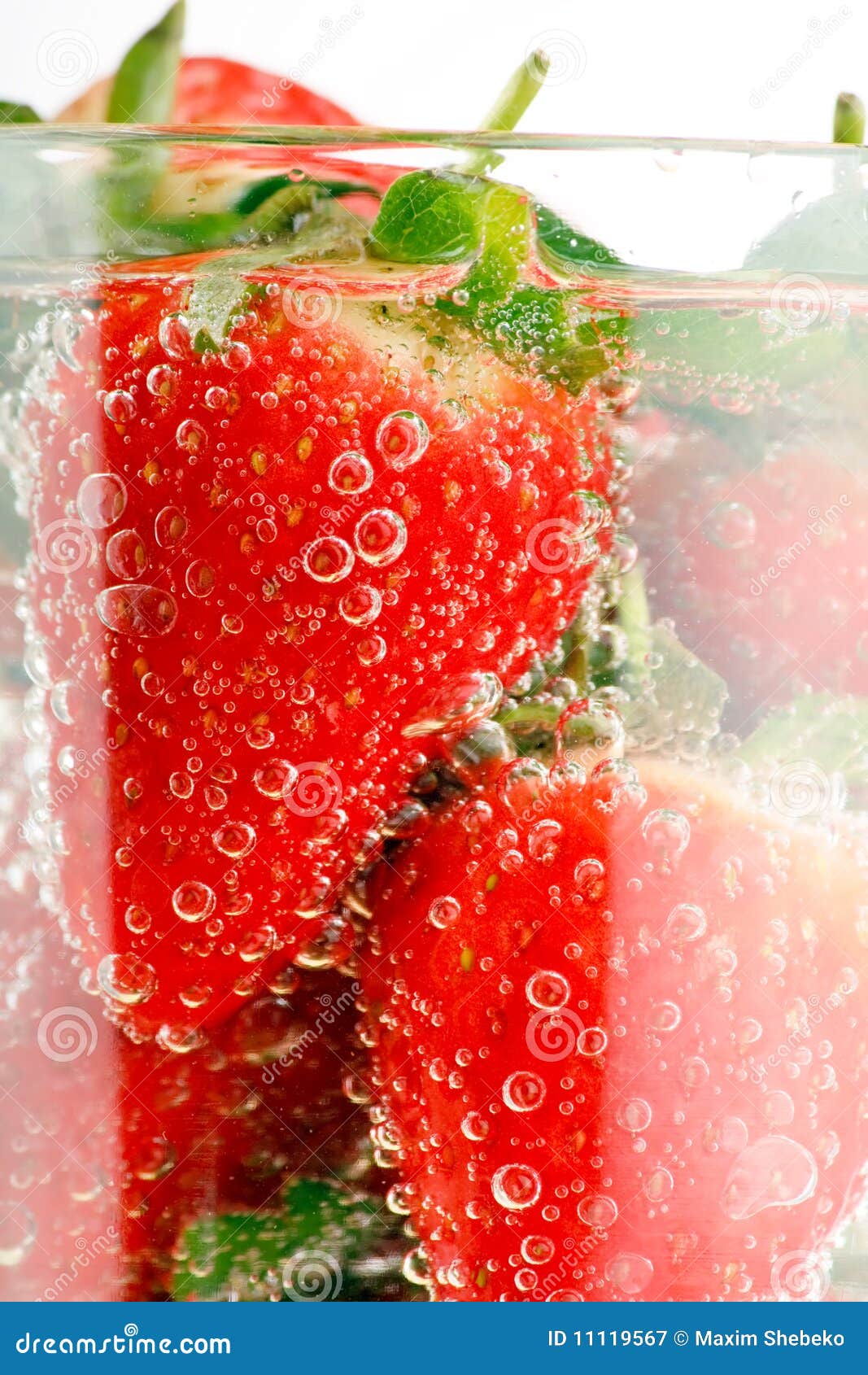 Strawberries in the water stock image. Image of droplet - 11119567