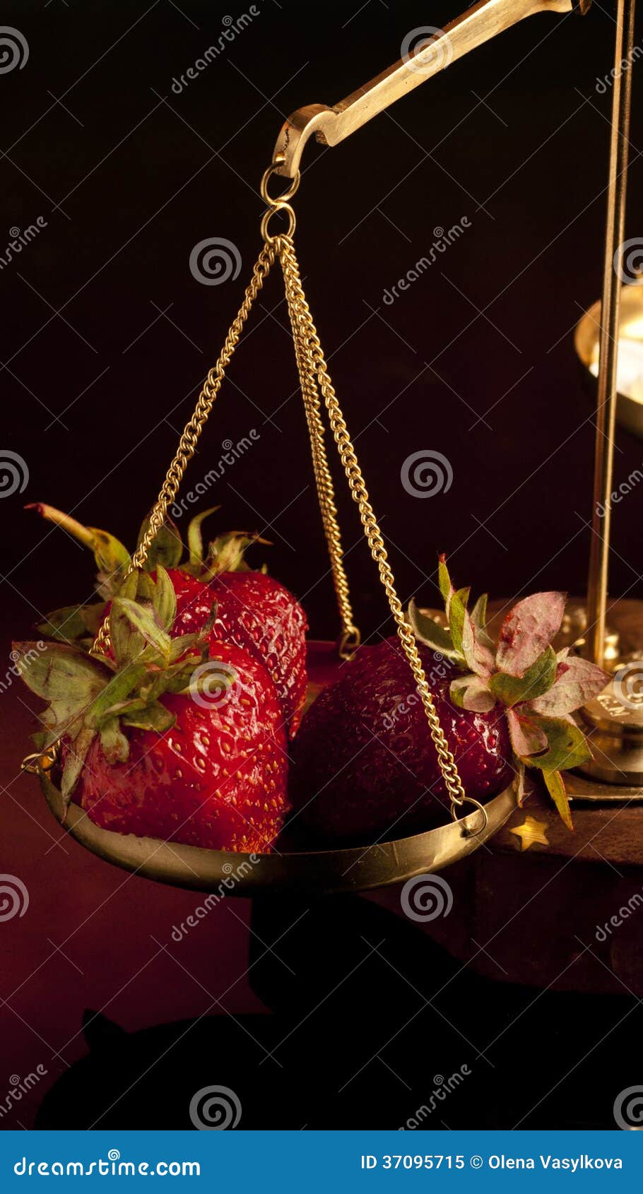 Strawberry on Balance Scale Stock Image - Image of equal, measurement ...