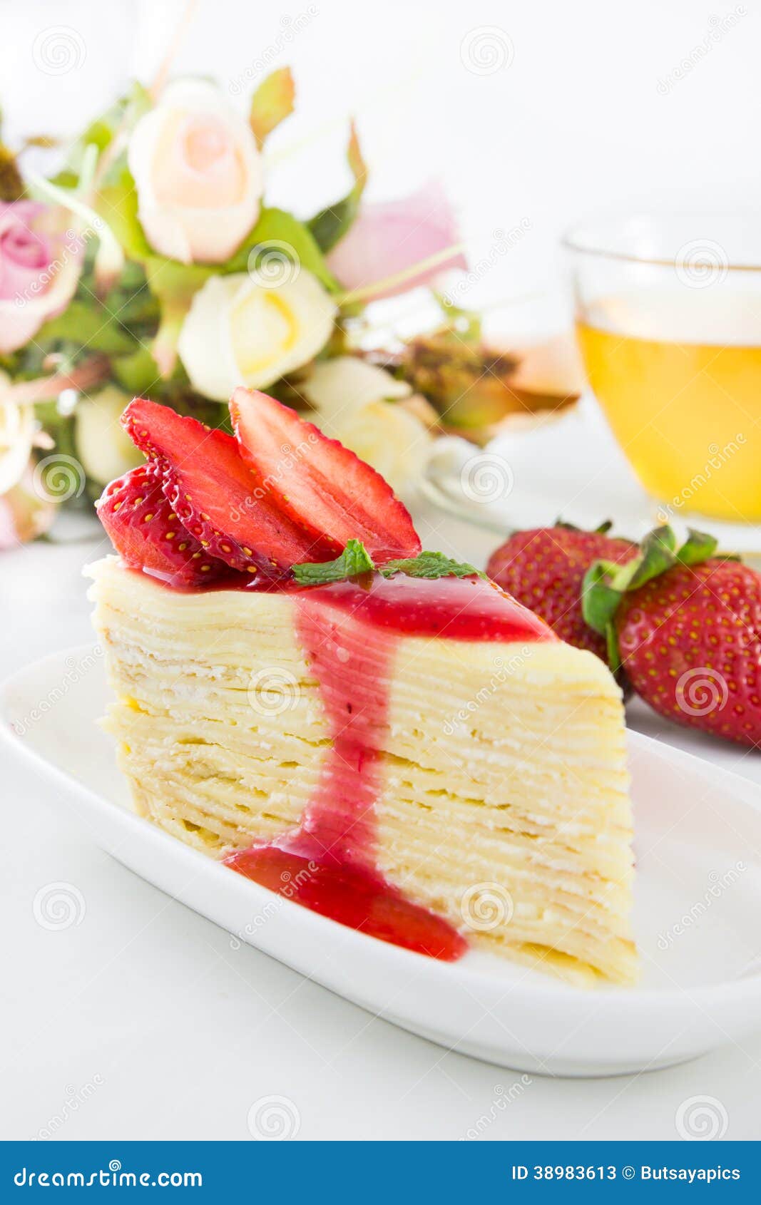Strawberry Crape Cake Royalty-Free Stock Photography | CartoonDealer ...