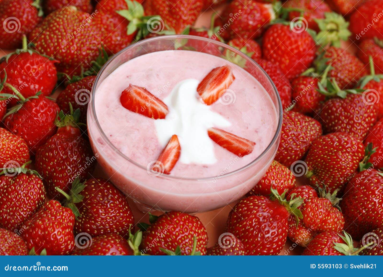 Strawberry on cream stock image. Image of yogurt, cream - 5593103