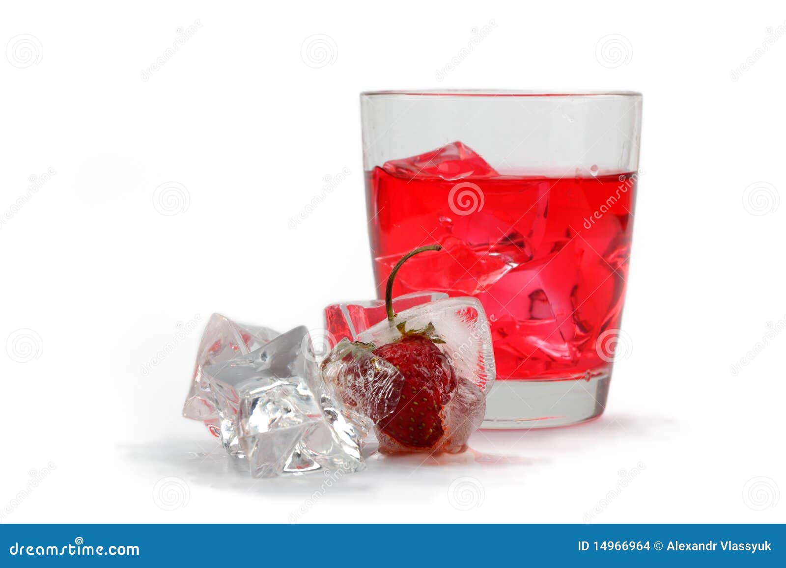 Strawberry drink with ice stock photo. Image of bubble - 14966964