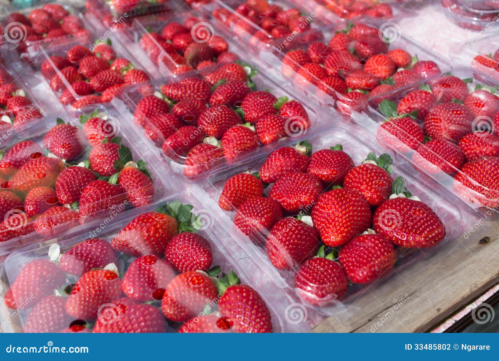 Strawberry in pack stock photo. Image of group, pack - 33485802