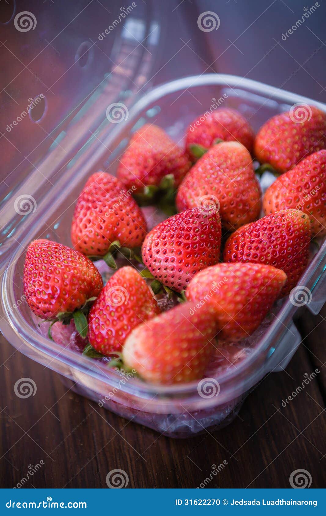 Strawberry in packing stock photo. Image of agriculture - 31622270