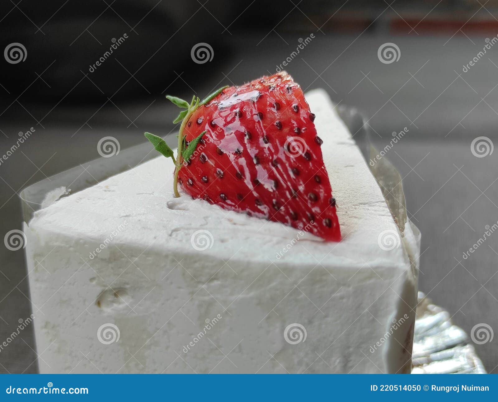 Strawberry on a Piece of Cake Stock Photo - Image of icing, cupcake ...