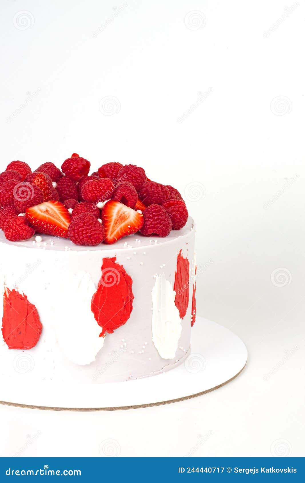 Strawberry and Raspberry on the Cake Stock Image - Image of strawberry ...