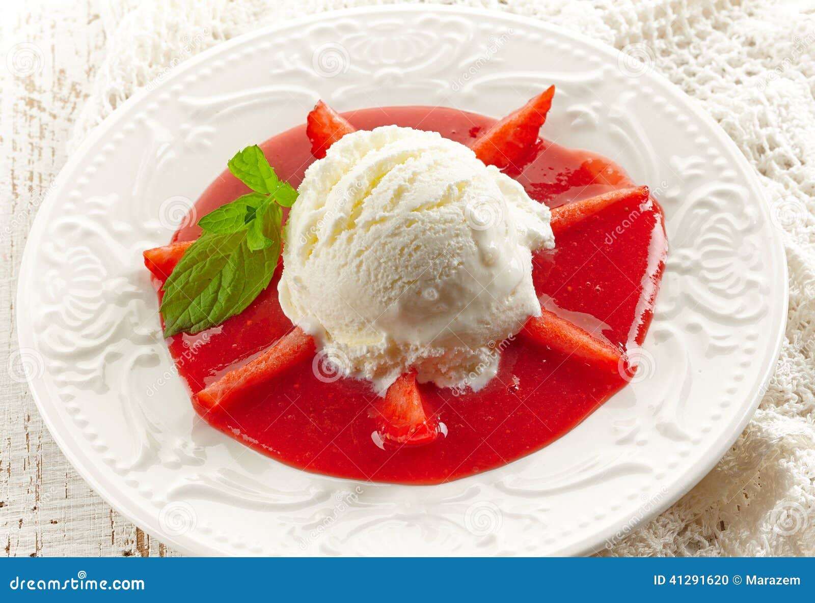 Strawberry Soup with Ice Cream Stock Photo - Image of ball, mashed ...