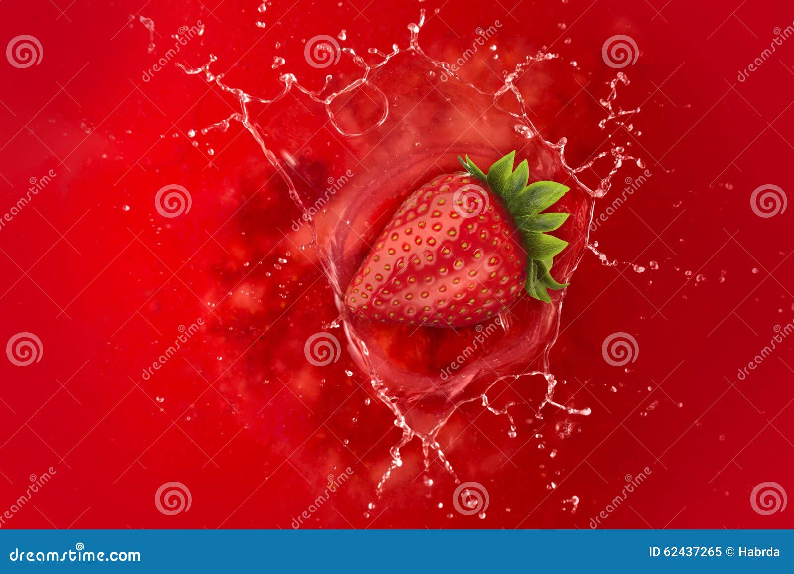 Strawberry Splash into Juice Stock Image - Image of white, chocolate ...