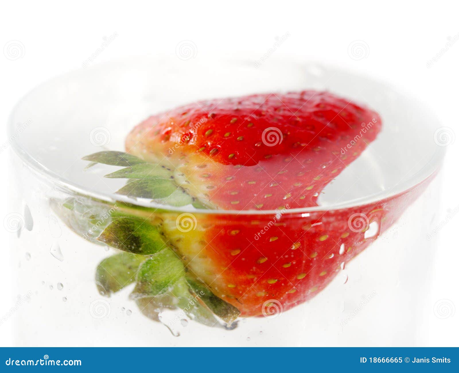 Strawberry in water. stock image. Image of shiny, macro - 18666665