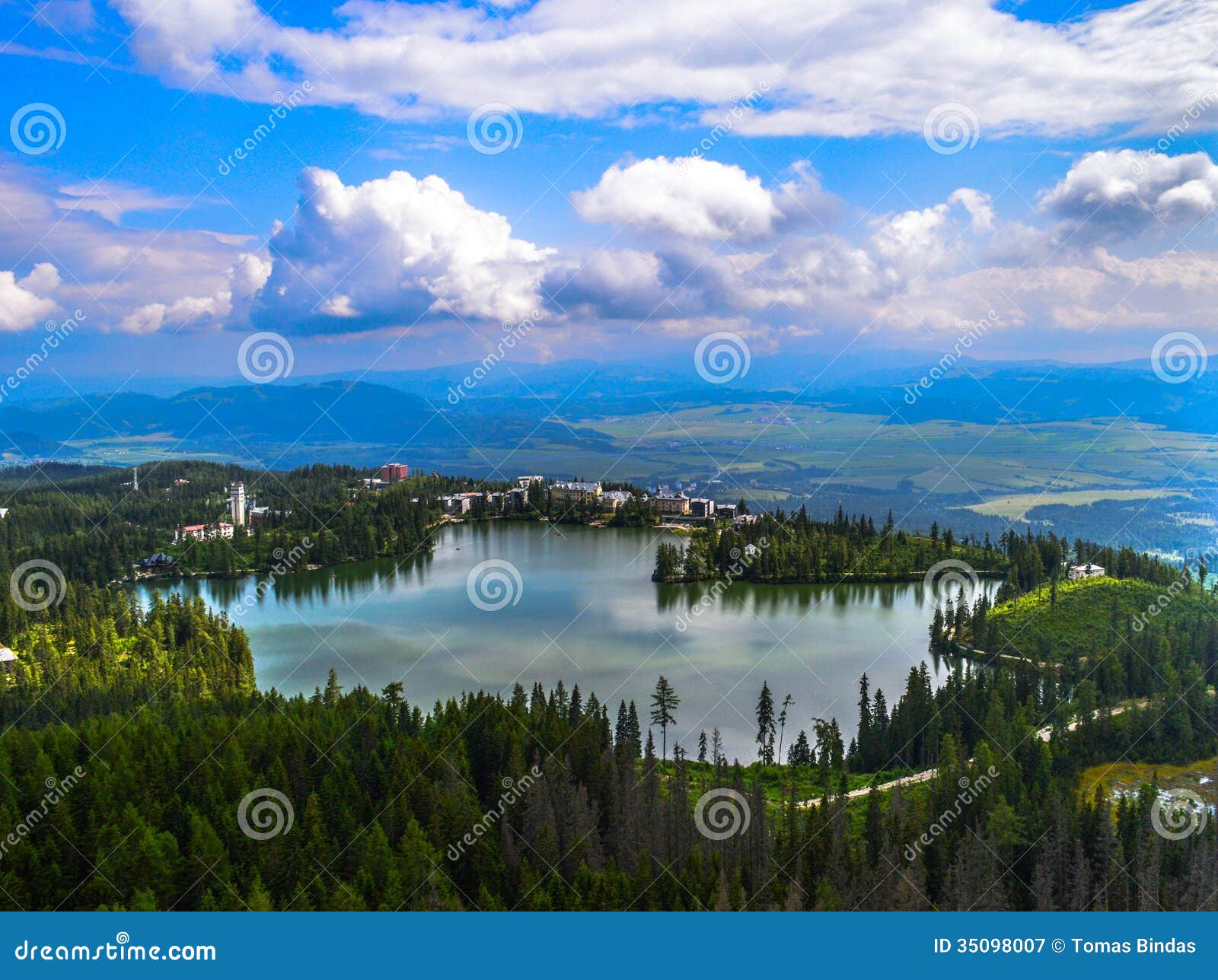 Strbske Pleso lake stock image. Image of forest, lake - 35098007