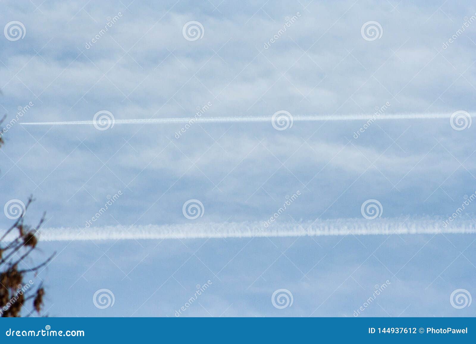 Plane Streaks on a Blue Sky Stock Photo - Image of high, stripe: 144937612