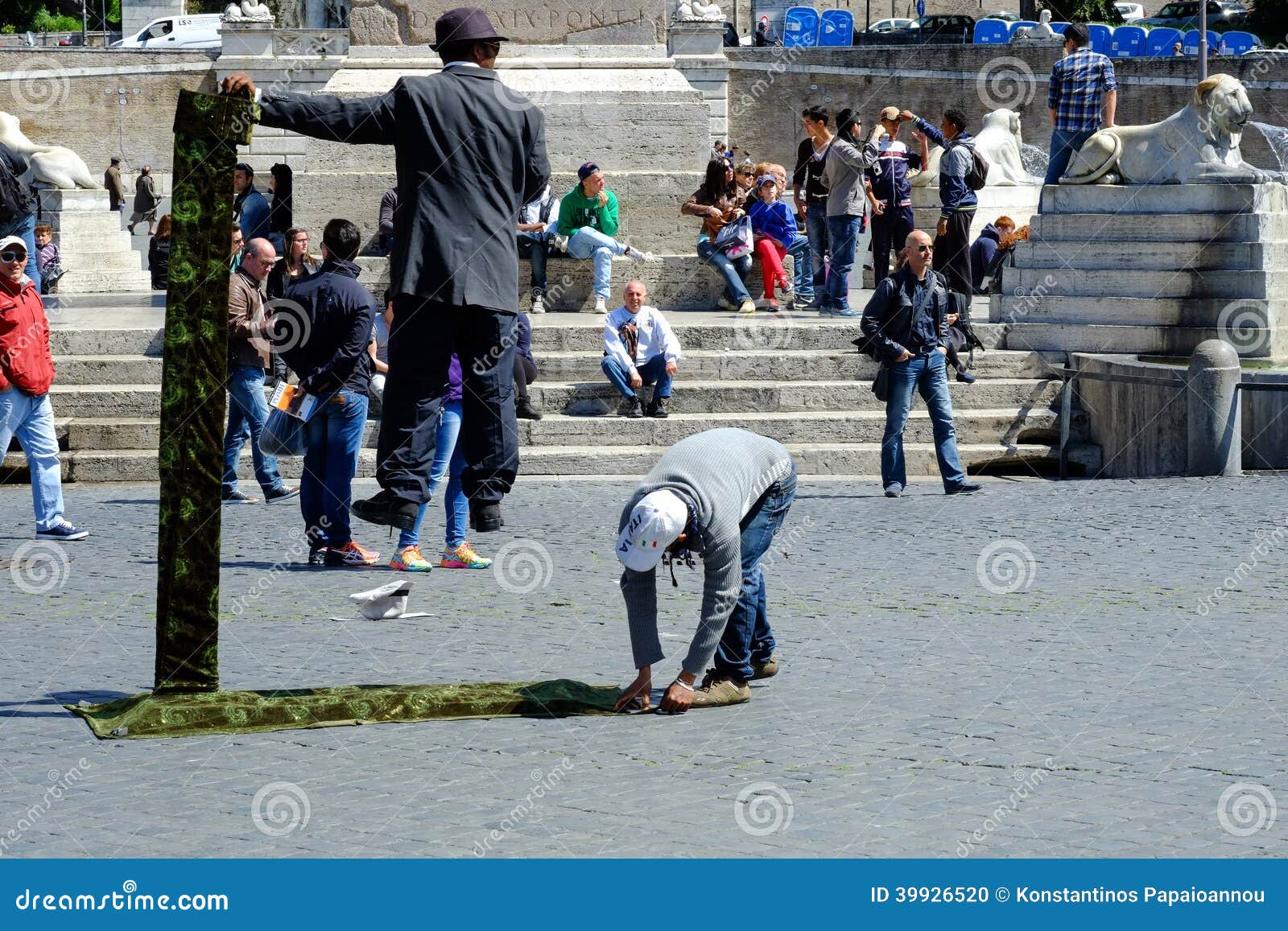 Street acrobat in Rome editorial image. Image of tourists - 39926520