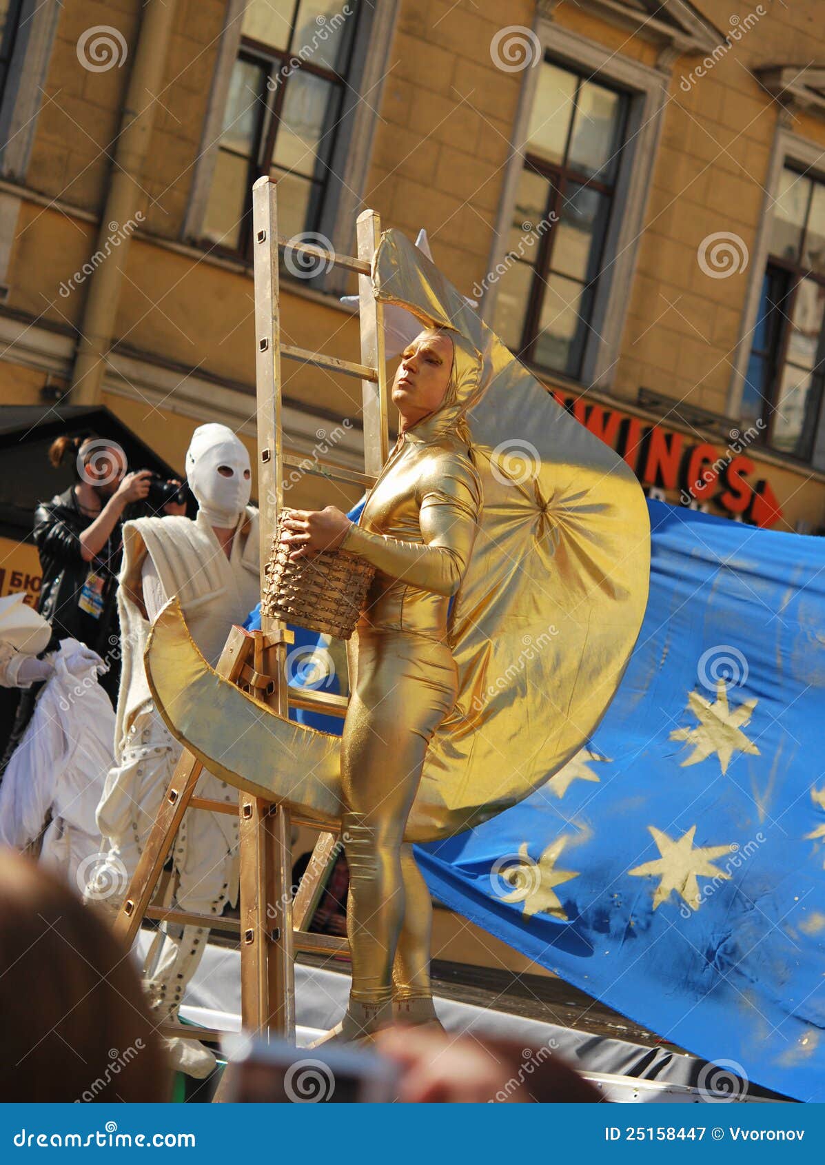 Street Actors editorial photography. Image of theater - 25158447