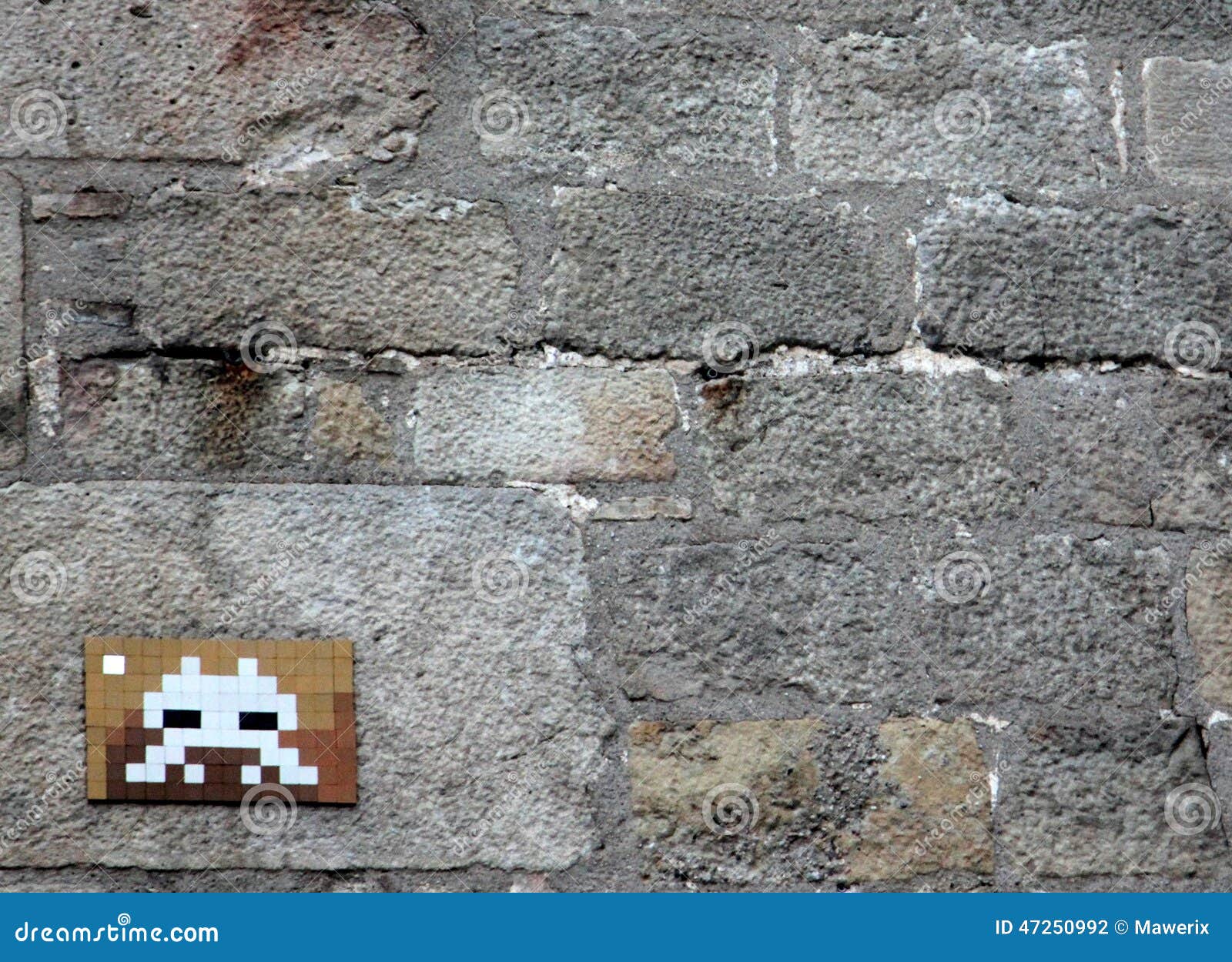 Street Art. Invader. Mosaic. Quai Des Grands Augustins Paris 6 Th ...