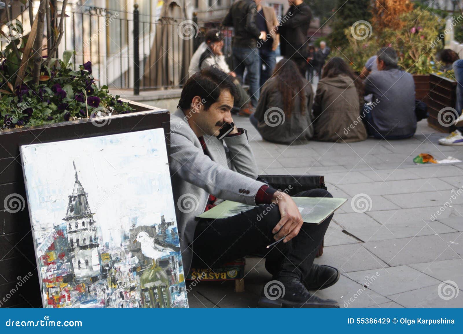 Street artist,painter editorial stock image. Image of talent - 55386429