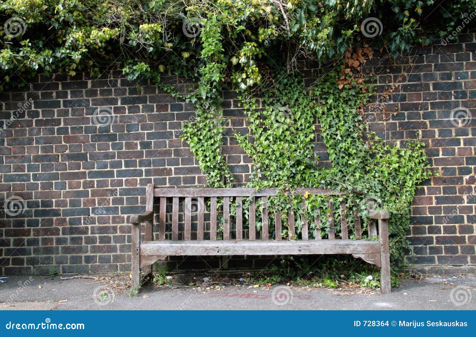 22,625 Old Street Bench Stock Photos - Free & Royalty-Free Stock Photos ...