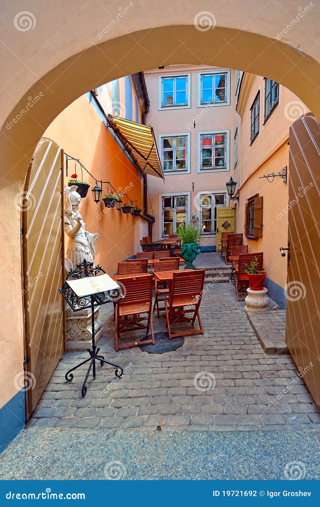 Street Cafe in Medieval Town Stock Photo - Image of building, medieval ...