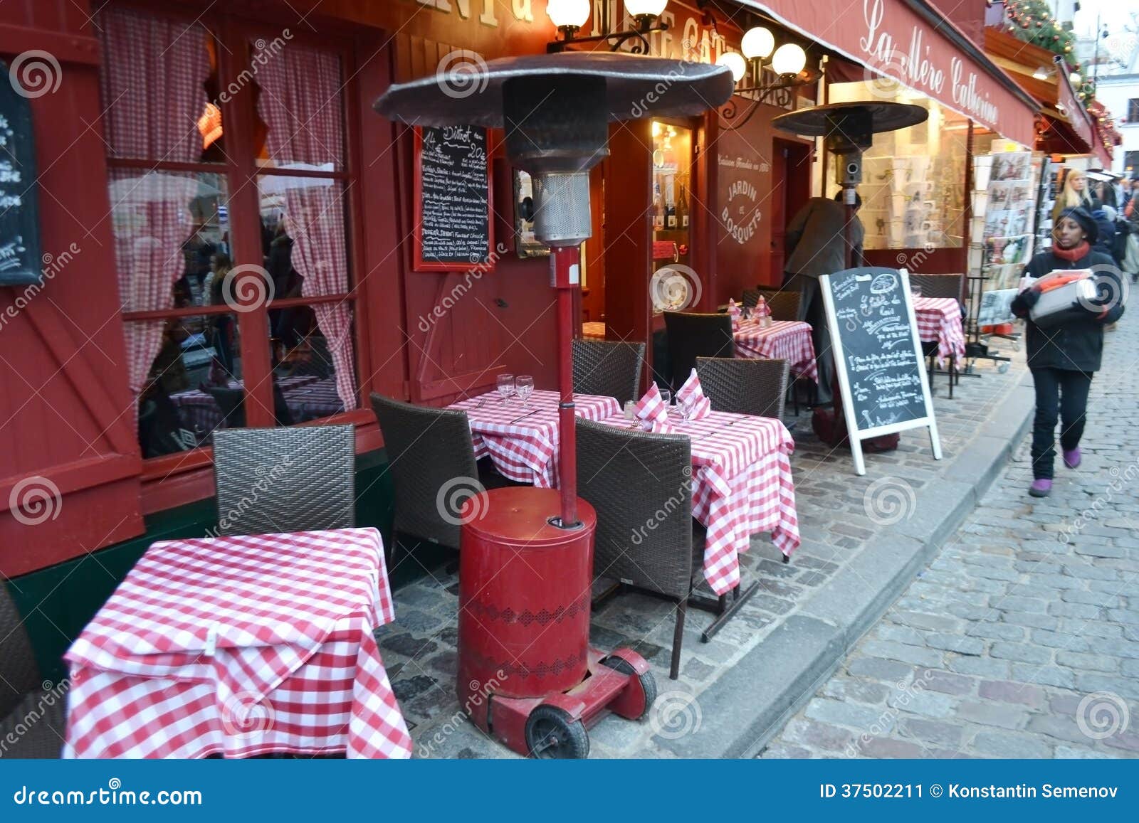 Street cafe in Paris editorial photo. Image of cozy, city - 37502211