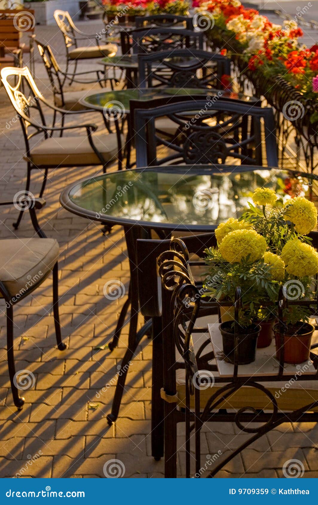 Street Cafe in the Sunlight Stock Image - Image of dalle, beams: 9709359