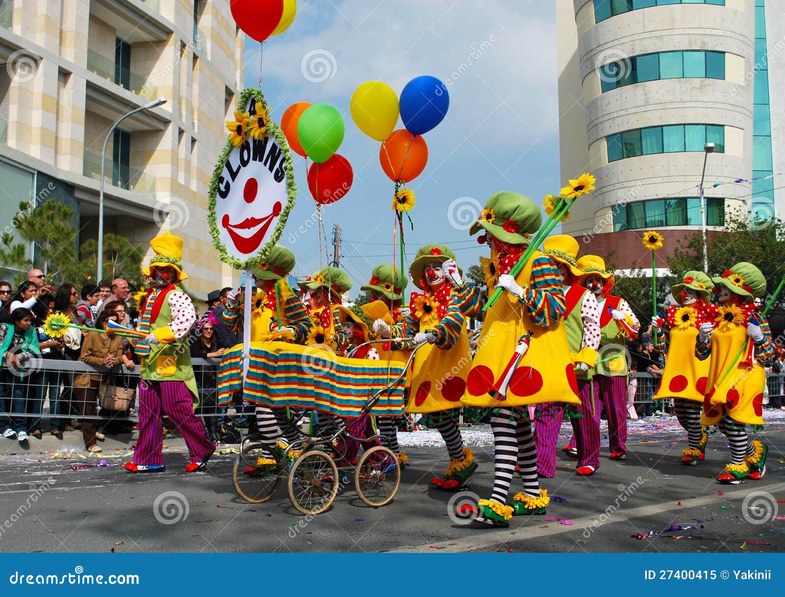 Street carnival clowns editorial image. Image of happy - 27400415