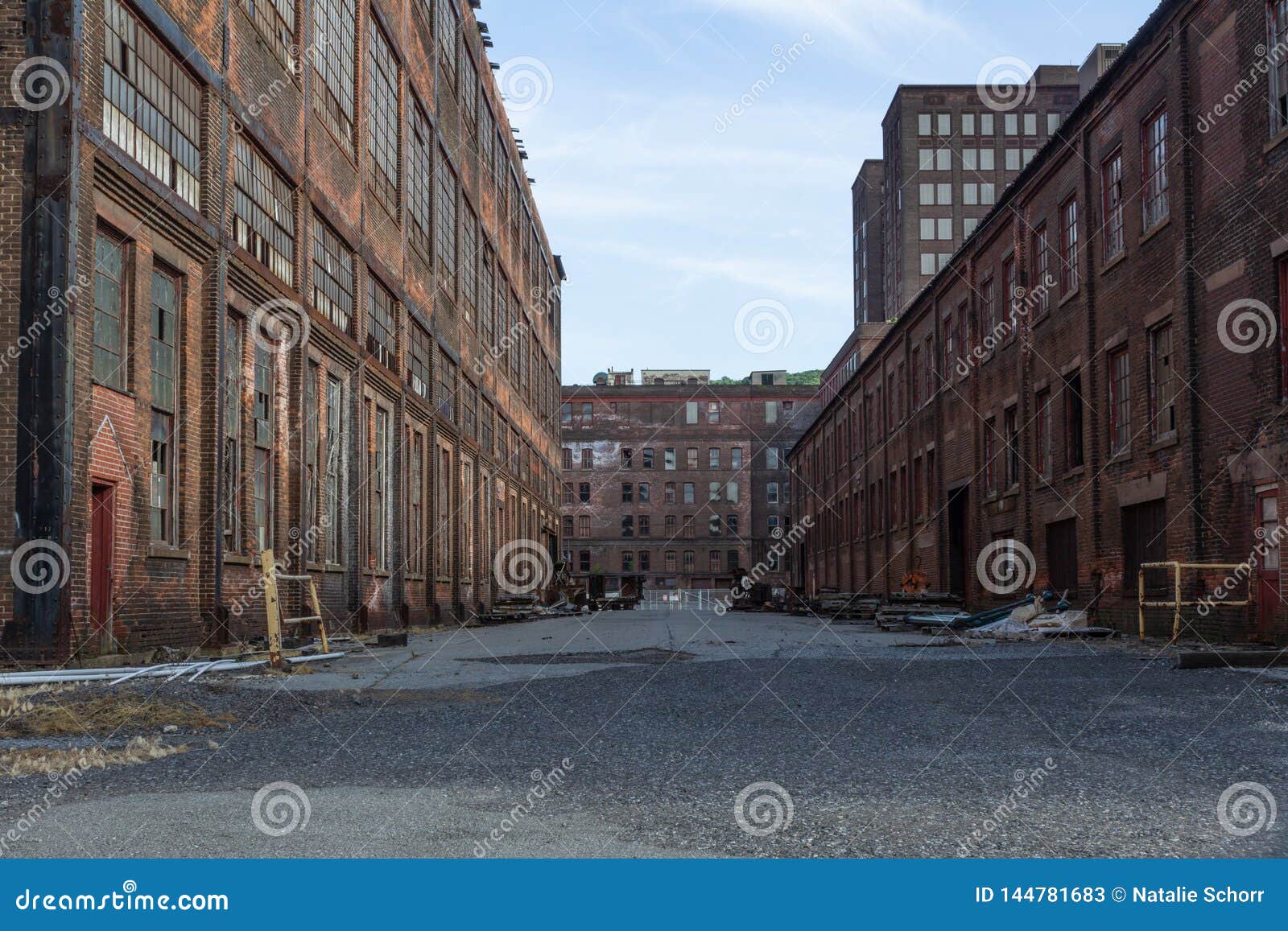 50,744 Street Complex Stock Photos - Free & Royalty-Free Stock Photos ...