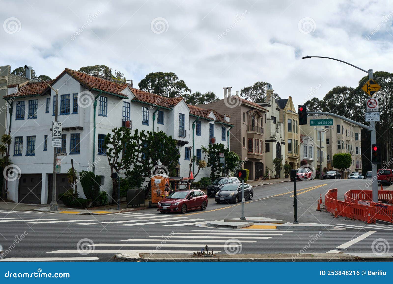 San Francisco street editorial photo. Image of sunny - 253848216