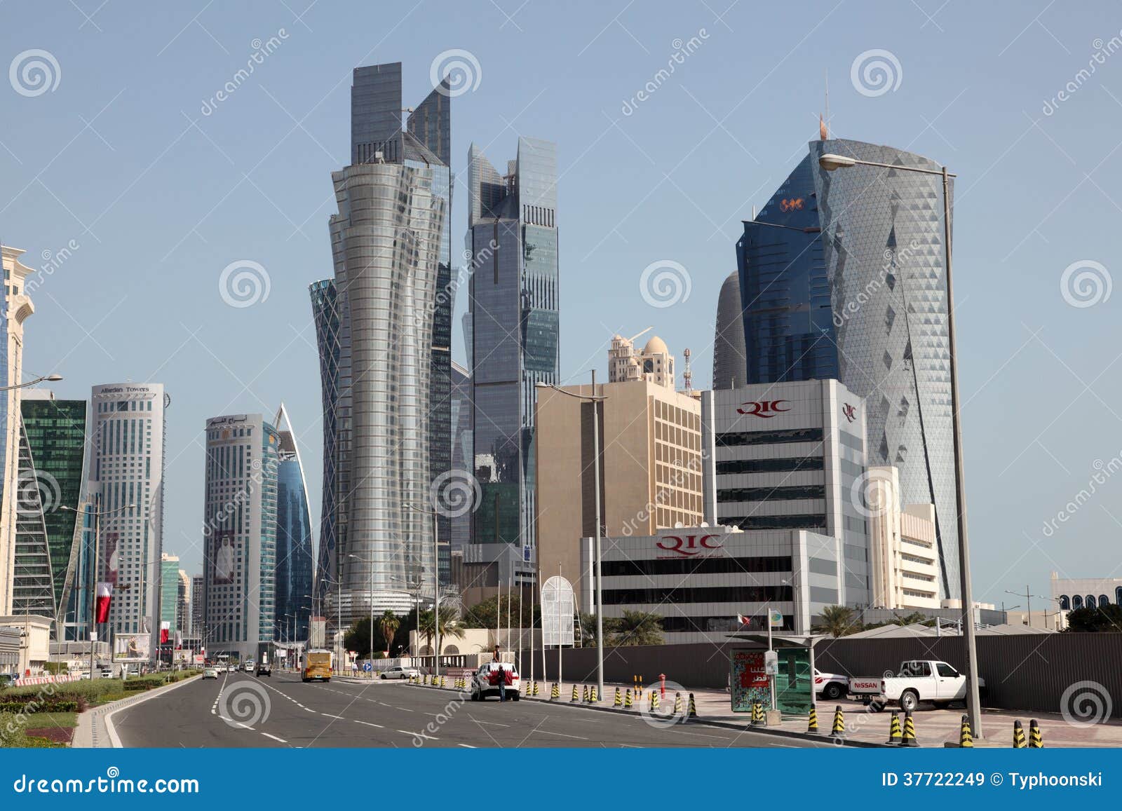 Street Downtown in Doha, Qatar Editorial Stock Image - Image of qatar ...