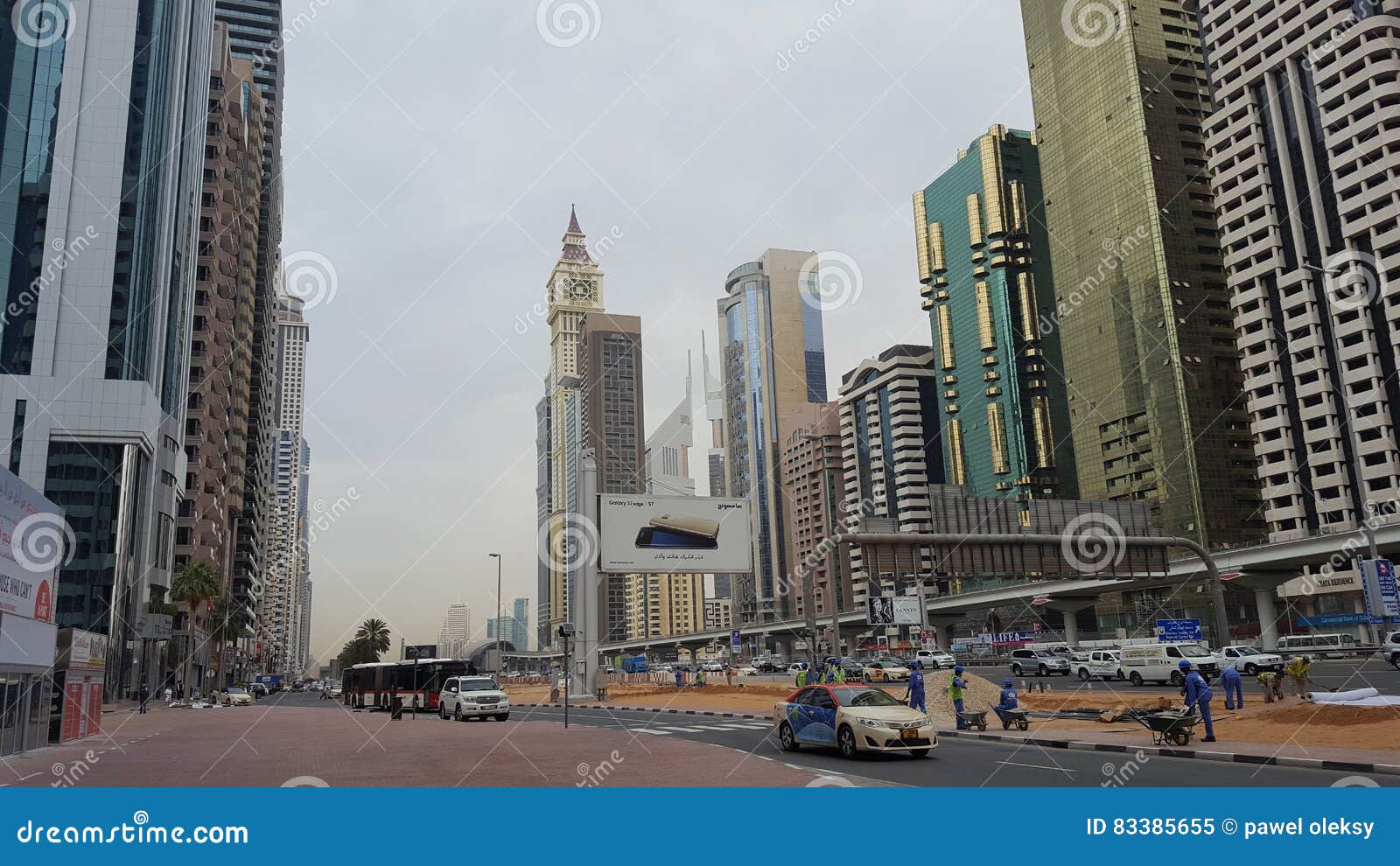 Street of dubai editorial image. Image of dubai, skyscraper - 83385655