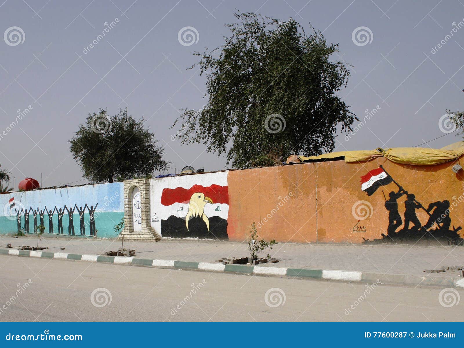 Street Graffiti in Karbala, Iraq Editorial Photography - Image of ...