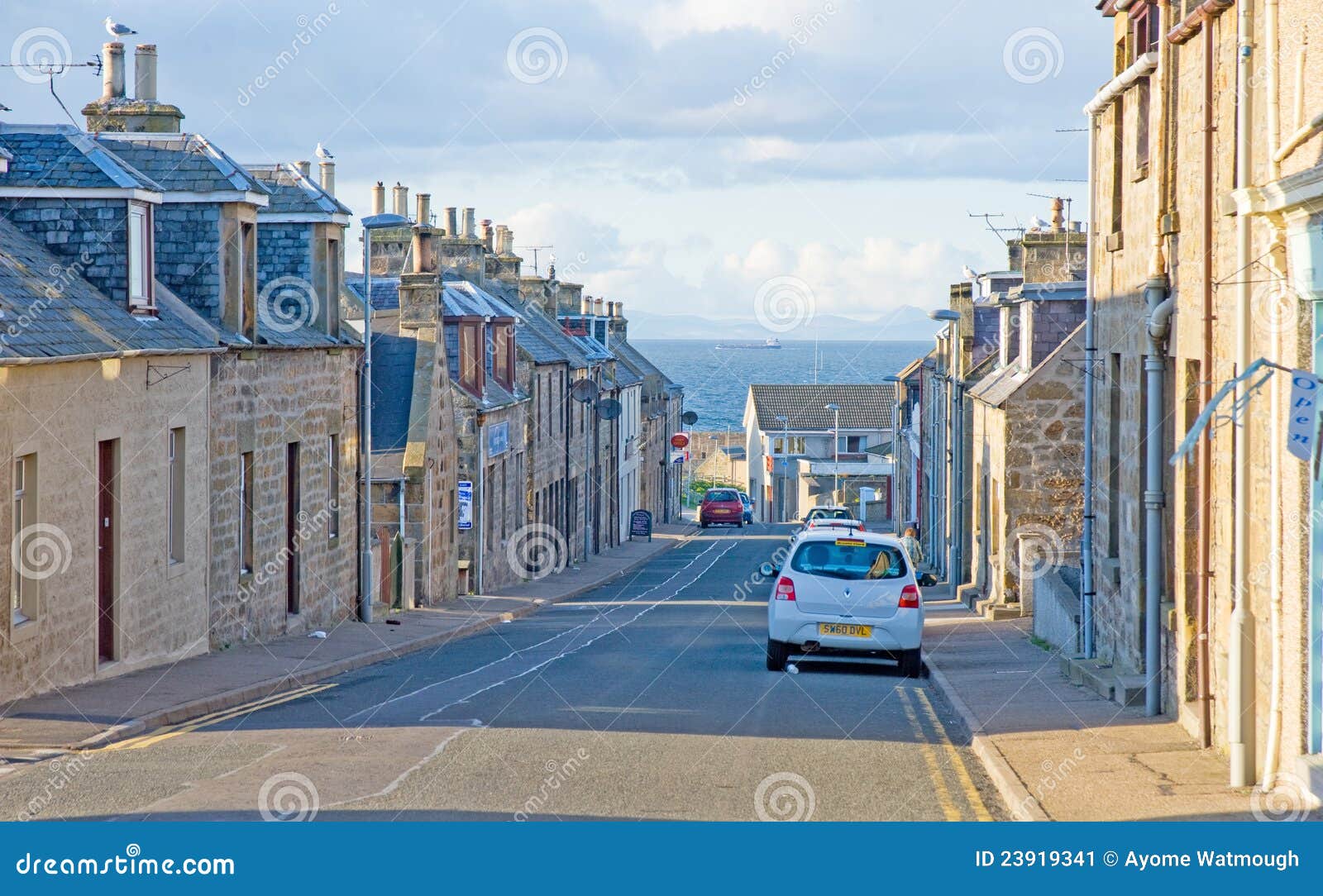 Street in Hopeman editorial photo. Image of cottages - 23919341