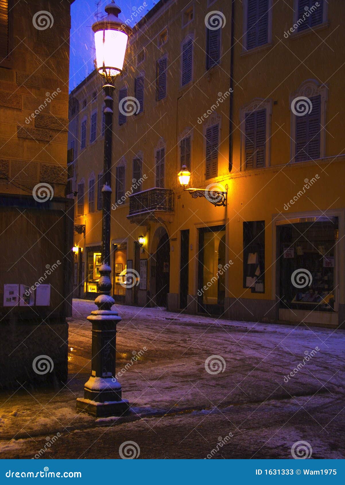 Street lamp 4 stock image. Image of artistic, beautiful - 1631333