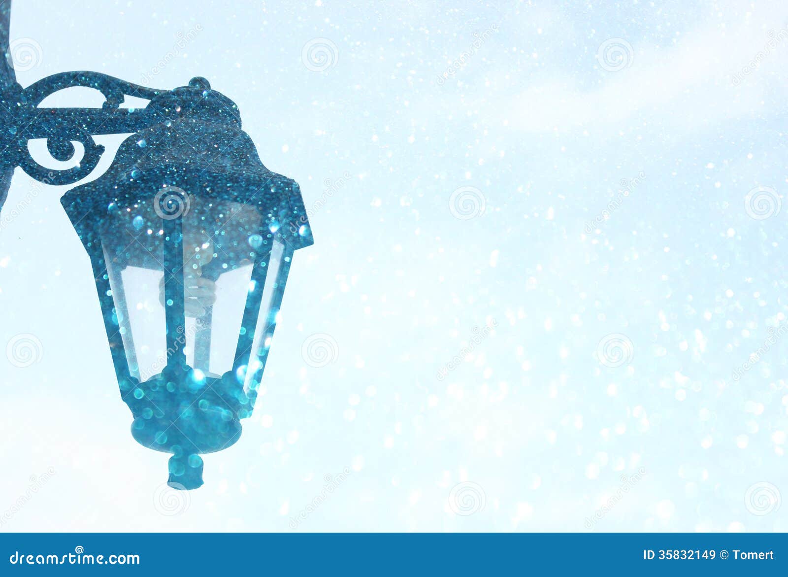 Street Lamp and Falling Snow Stock Image - Image of christmas ...