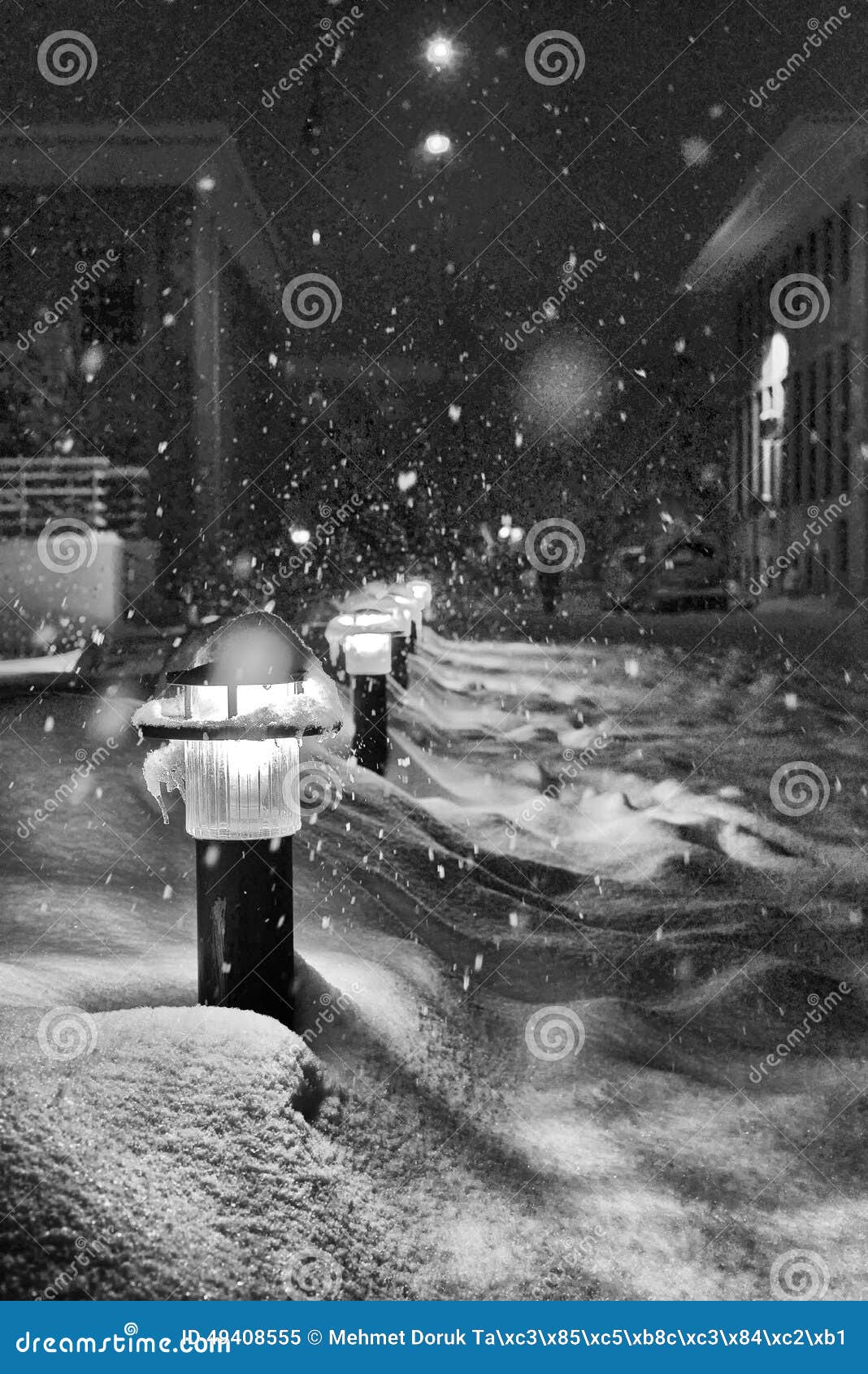 Street lamp and snow scene stock image. Image of cold - 49408555
