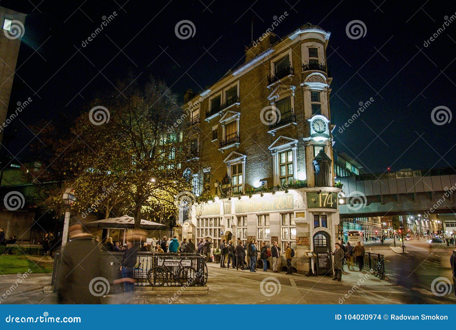 Street of London at night editorial stock image. Image of historical ...