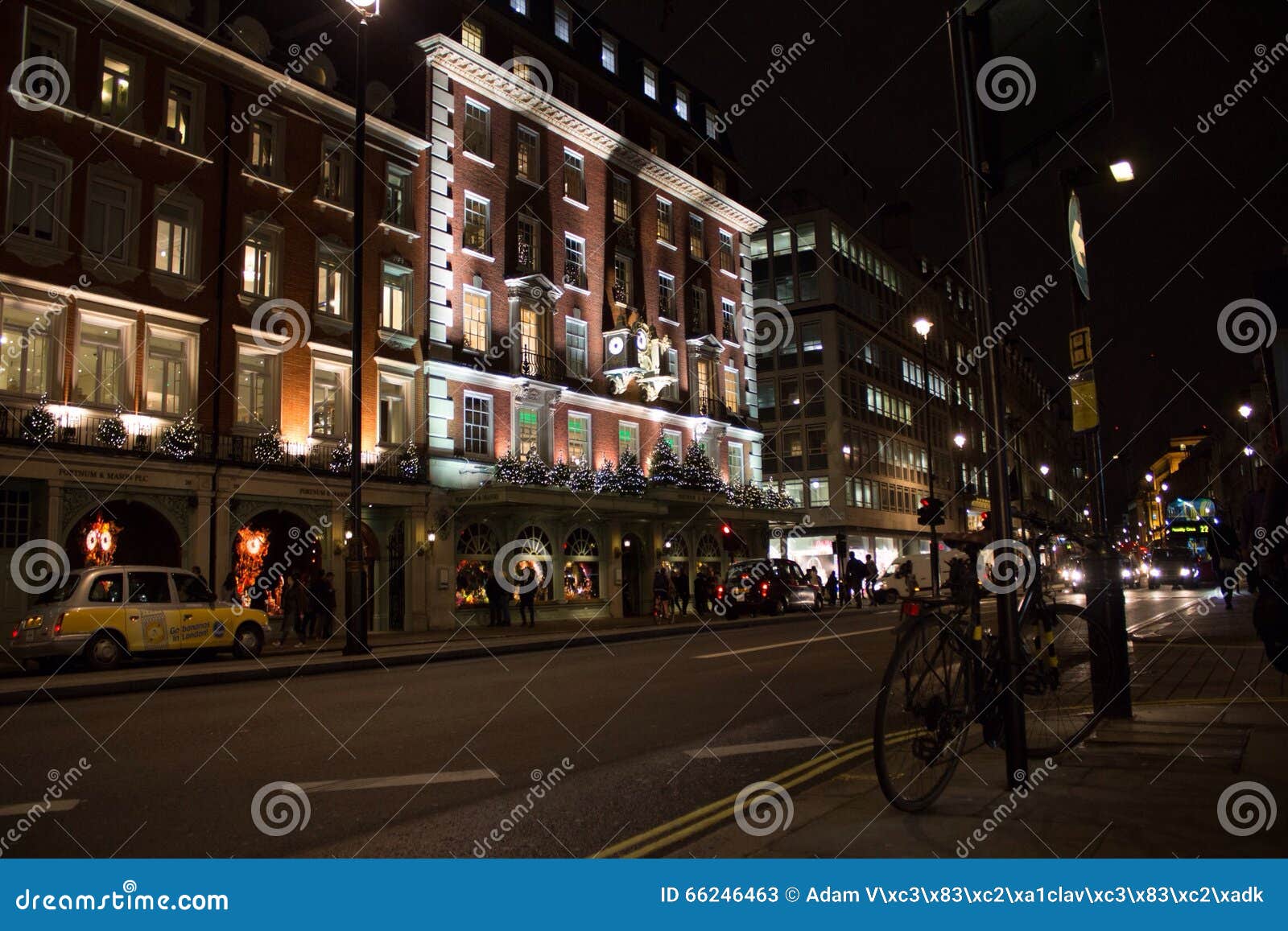 Street in London at night editorial stock photo. Image of europe - 66246463