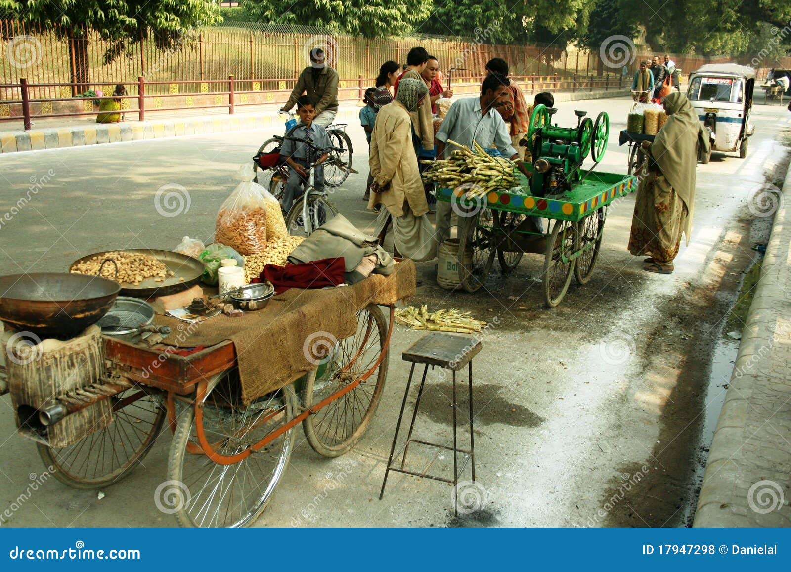 Street market editorial stock photo. Image of dirty, nuts - 17947298