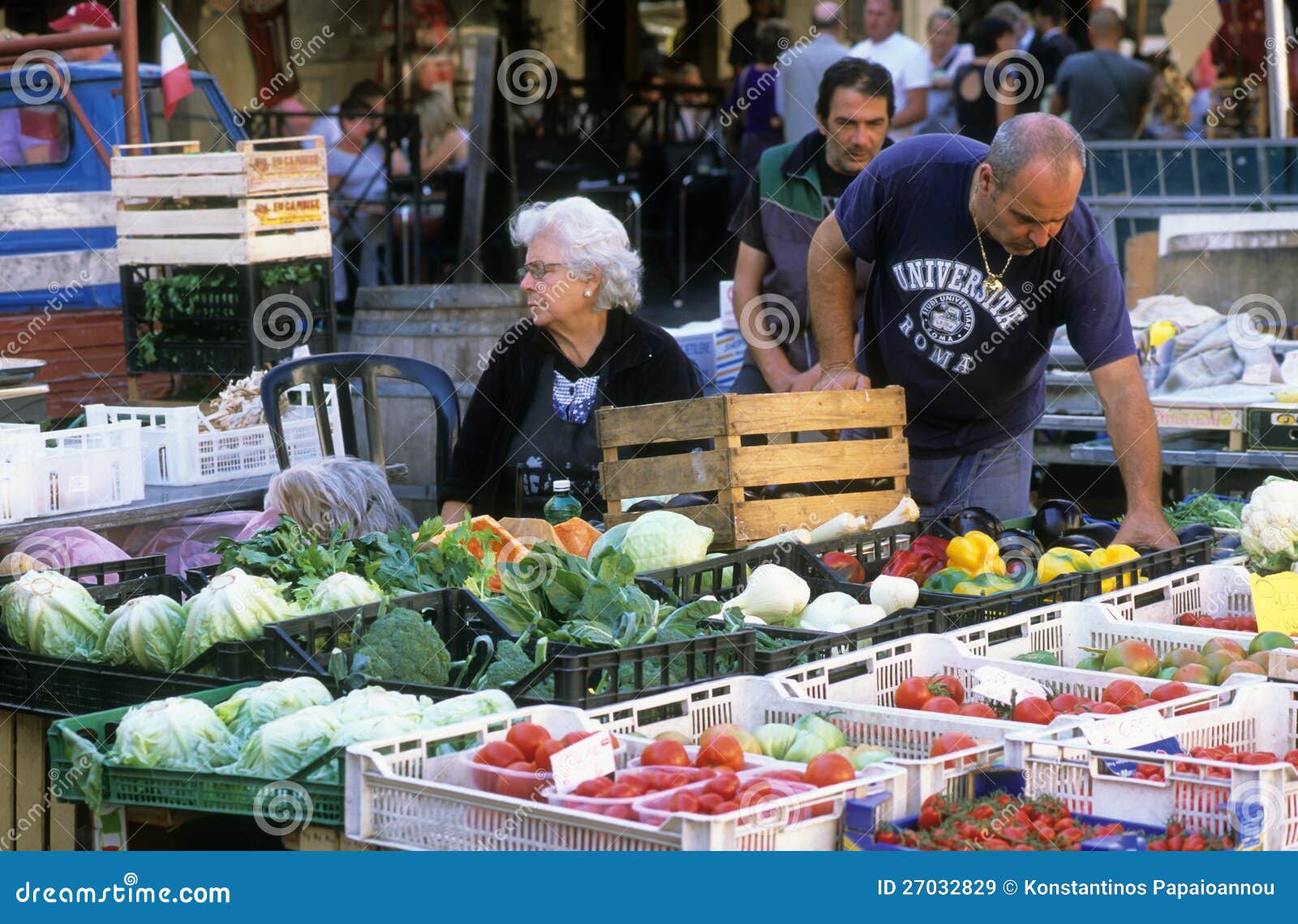 Street Market in Rome, Italy Editorial Stock Image - Image of fruit ...