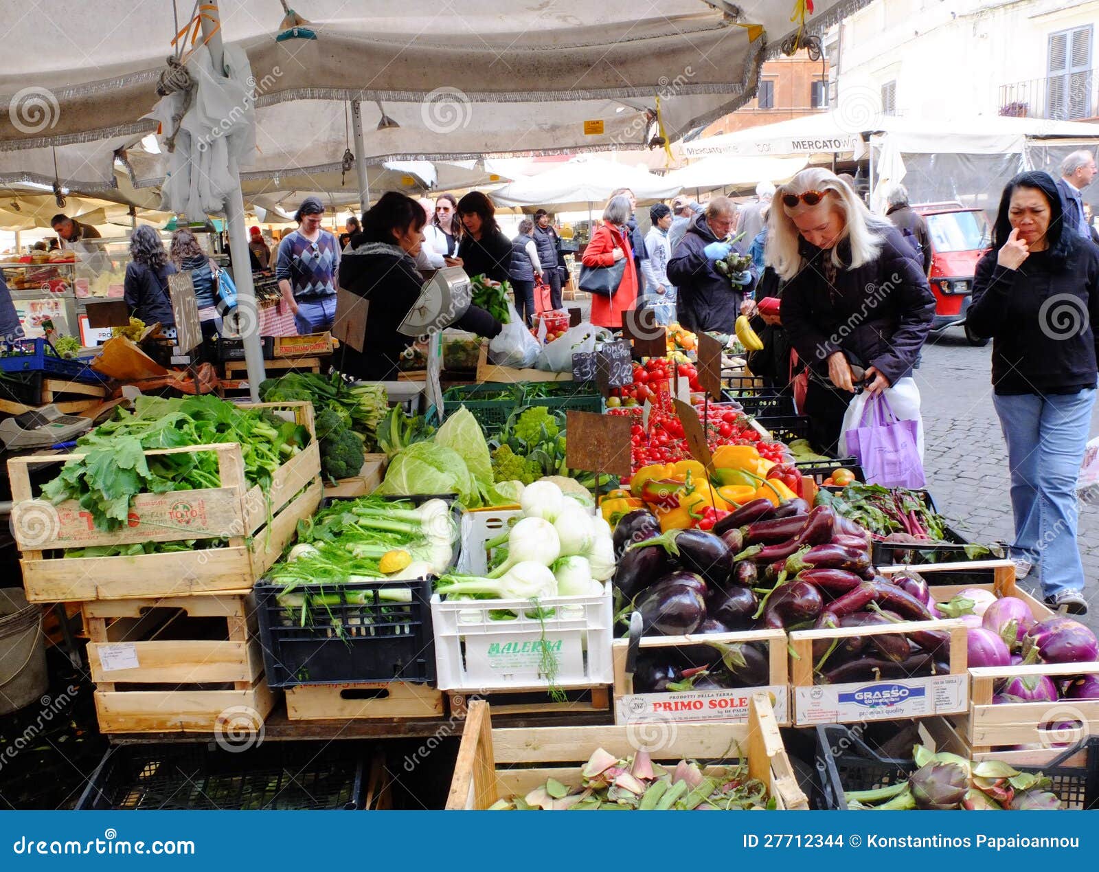 Street Market in Rome, Italy Editorial Stock Image - Image of grocery ...